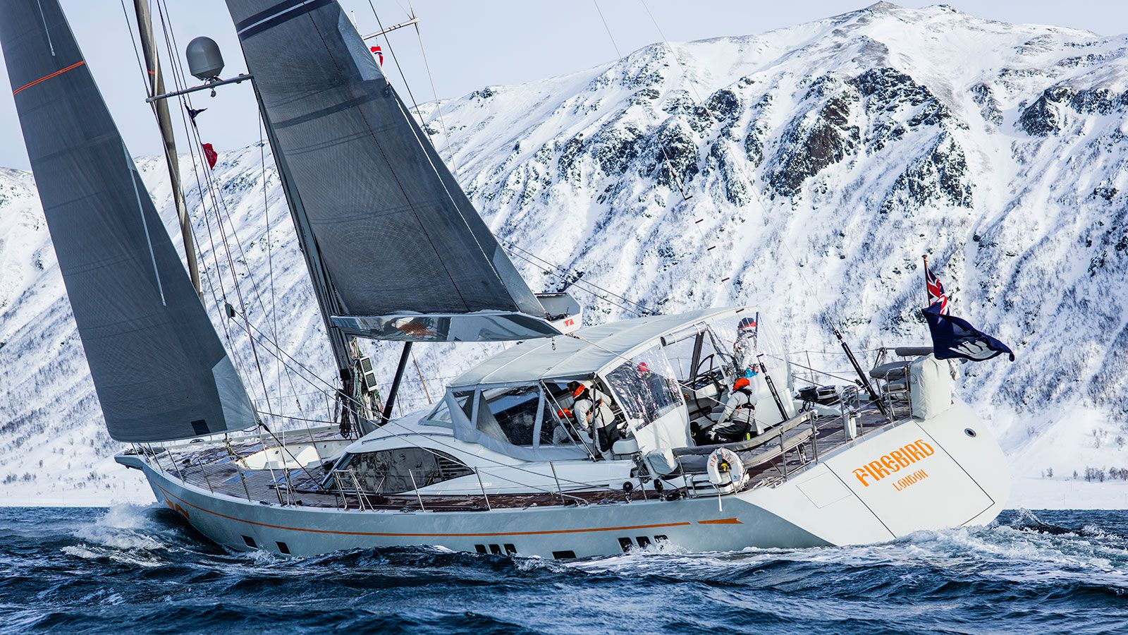 Fire & Ice: Skiing in Norway from sailing yacht Firebird